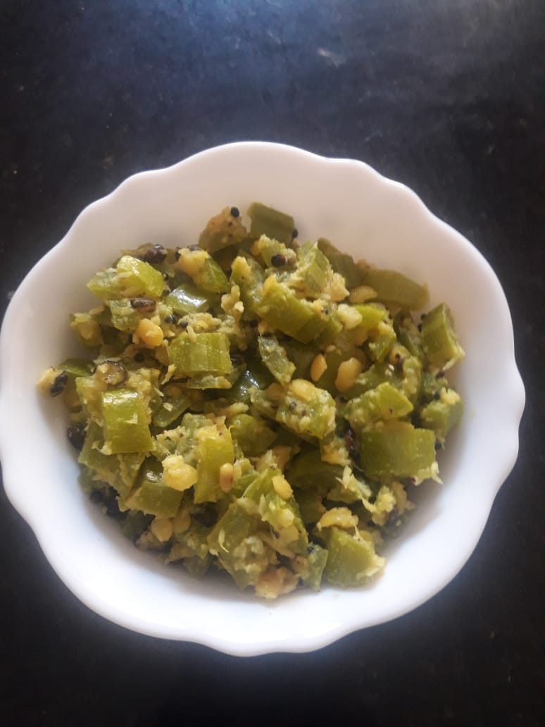 Pudalangai Thoran (Snake Gourd, Chichinda Stir Fry) – wholefoodplantbased