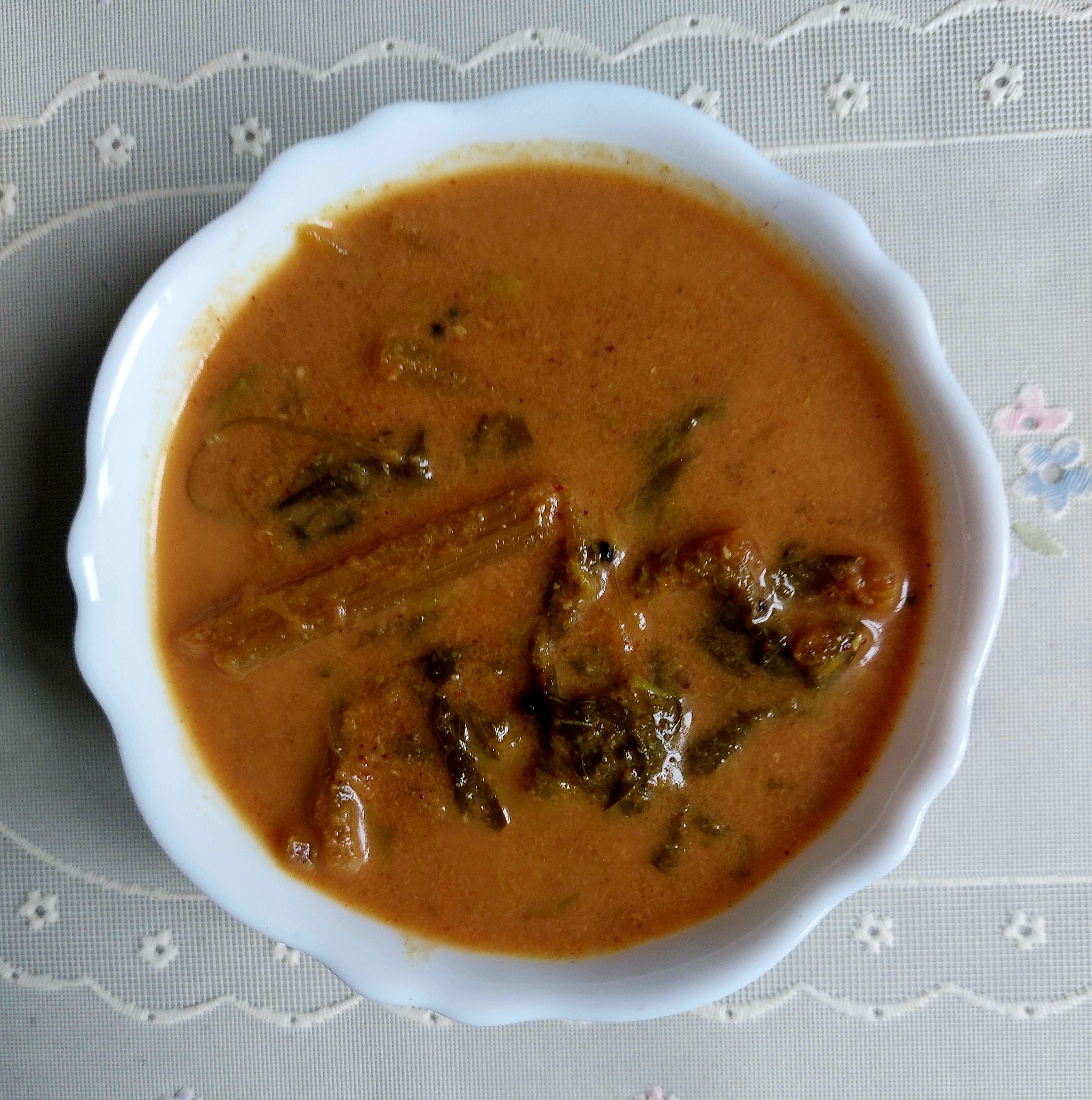 Sivappu Keerai Thandu Puli Kuzhambu (Red Amaranth Stem Curry ...